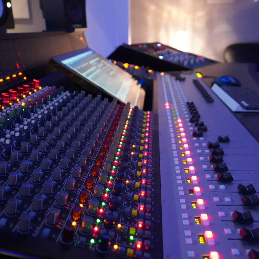 Stories - AMS | Neve