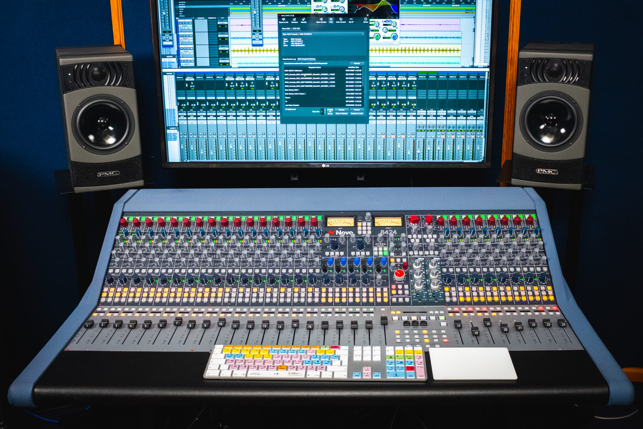 Iconic Performance at the Grammy Awards Mixed on the Neve 8424 - AMS | Neve