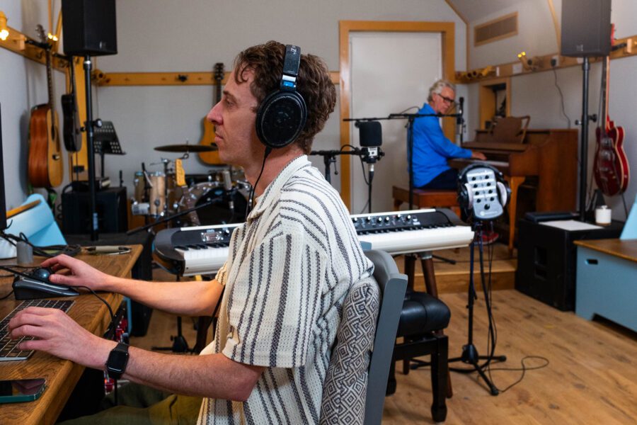 Guy Chambers & Simon Todkill Bring The 1073OPX To Sleeper South - AMS | Neve